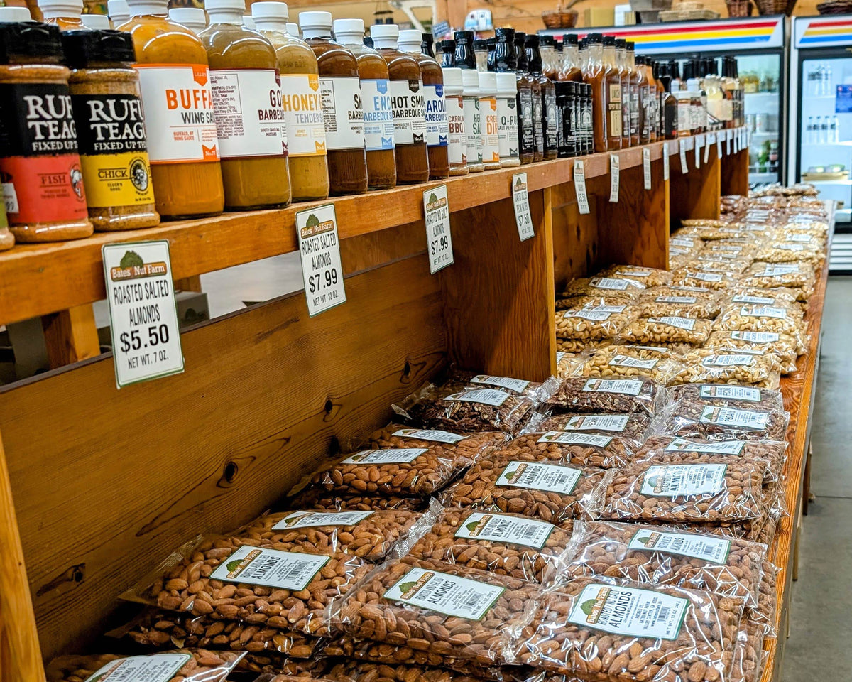 Bates Nut Farm | Gifts, Nuts & Treats | Farm Animals