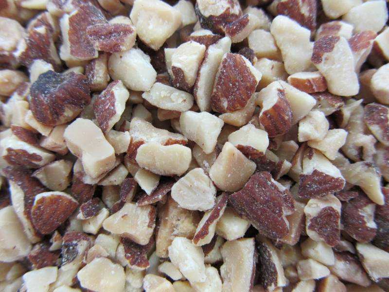 Almonds, Diced 7 oz. – Bates Nut Farm